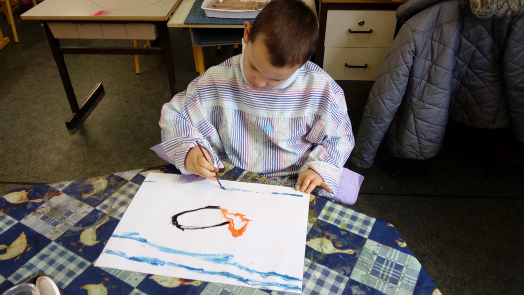 Expérience avec les couleurs » Ecole Saint Joseph Lumbin